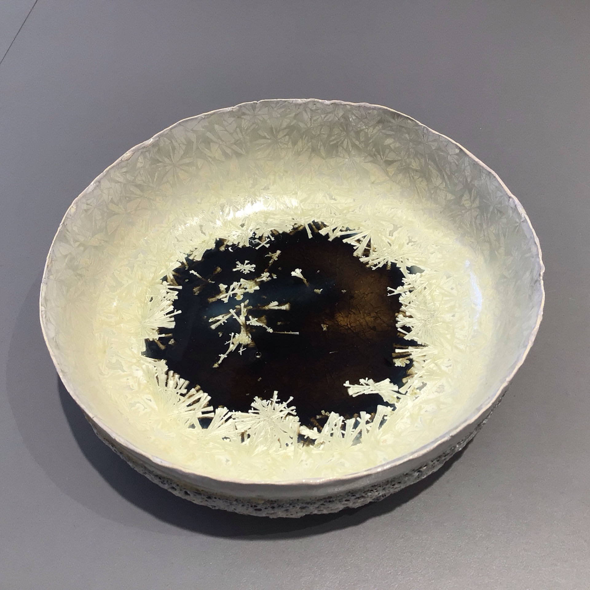 Cream & Blue Flat Tea Bowl - RBSA
